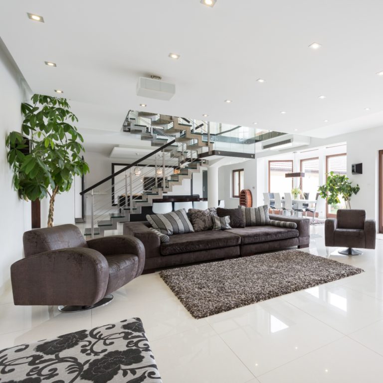 The Art of Moving a Mansion: Backstage of Luxury Estate Moving