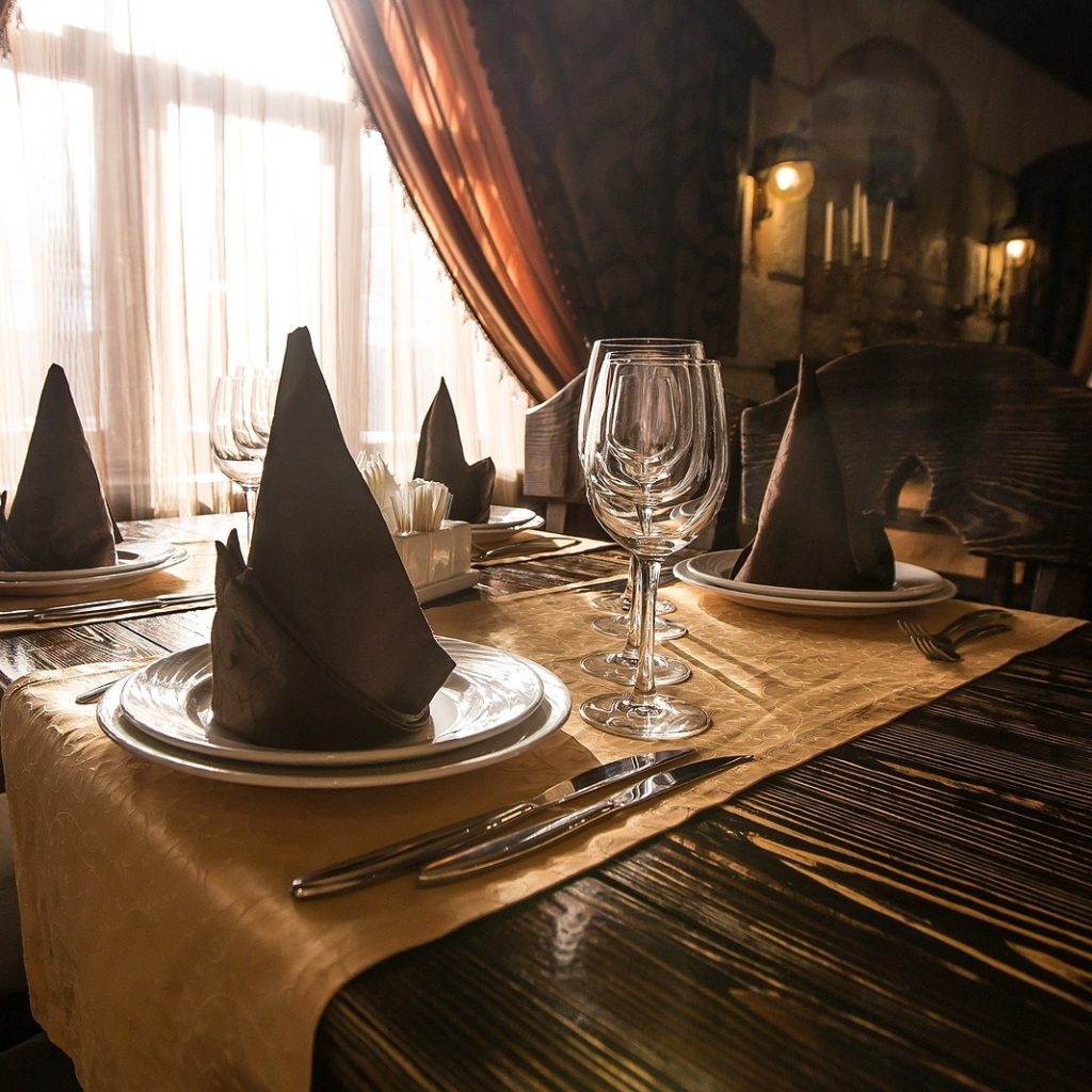 How Creative Craftsmanship Elevates Dining Spaces