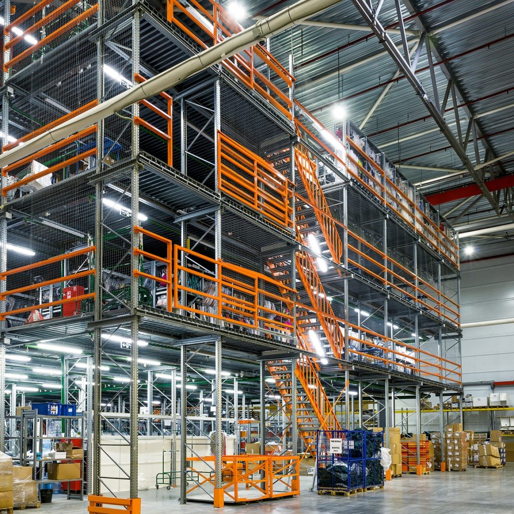 Smart Ways to Double Your Warehouse Storage | Fine Art Shippers